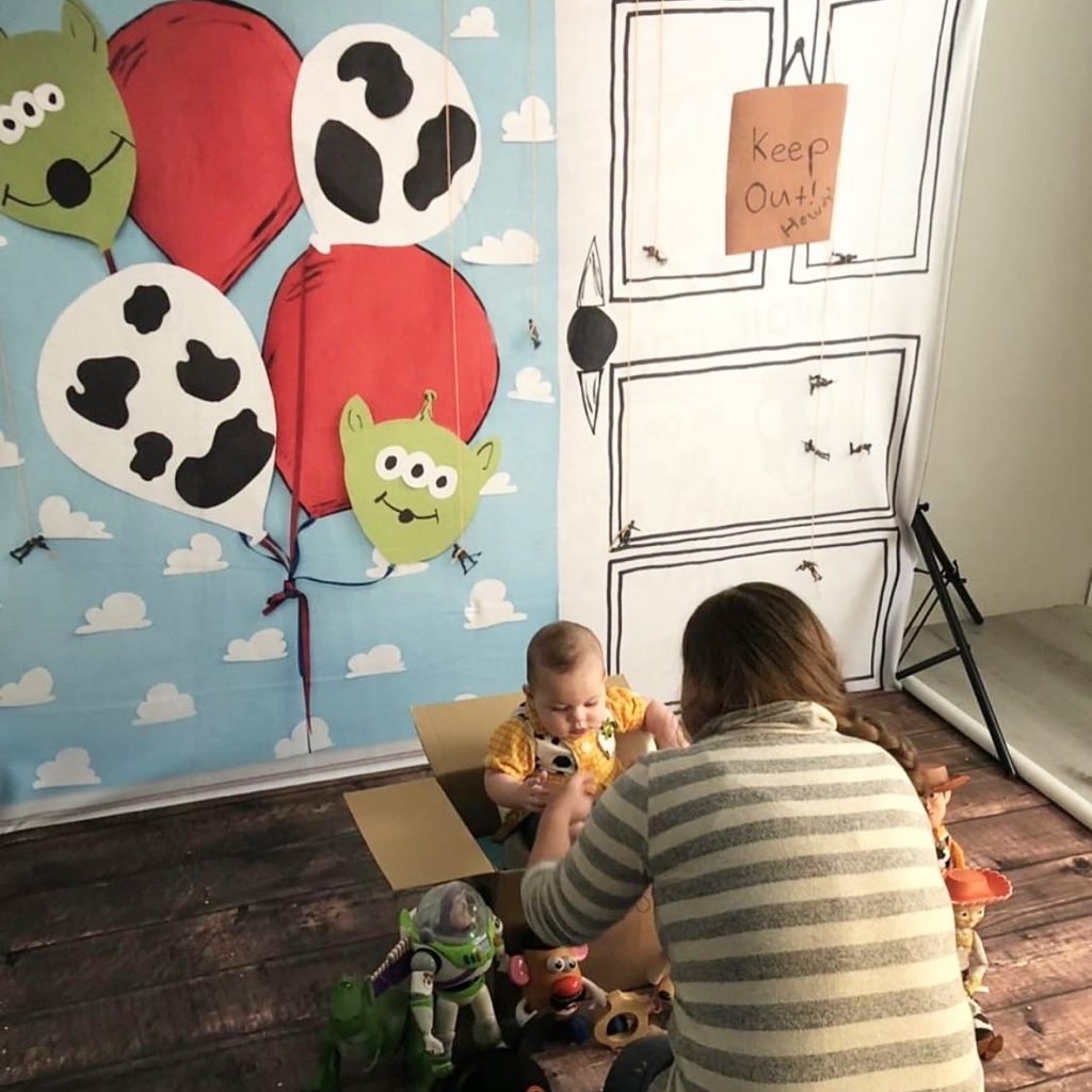 Tour the Studio » Jenn Tuttle Loveographer